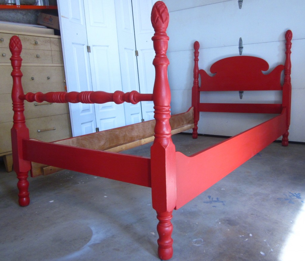 Red Twin Pineapple Bed | Entri Ways